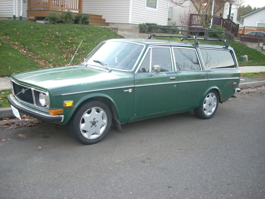 1972 Volvo Wagon Green